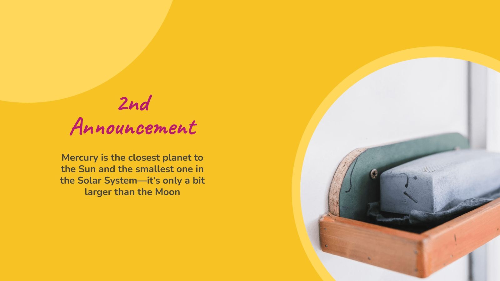 Classroom Newsletter | Google Slides & PowerPoint template