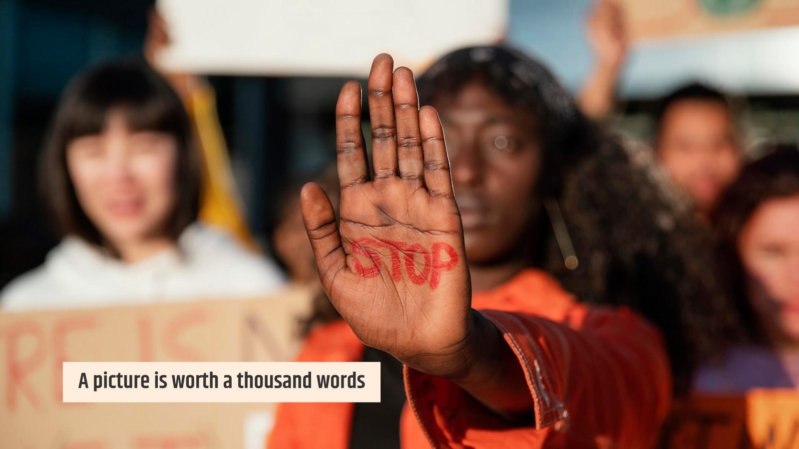 Defensa de tesis sobre minorías raciales y étnicas